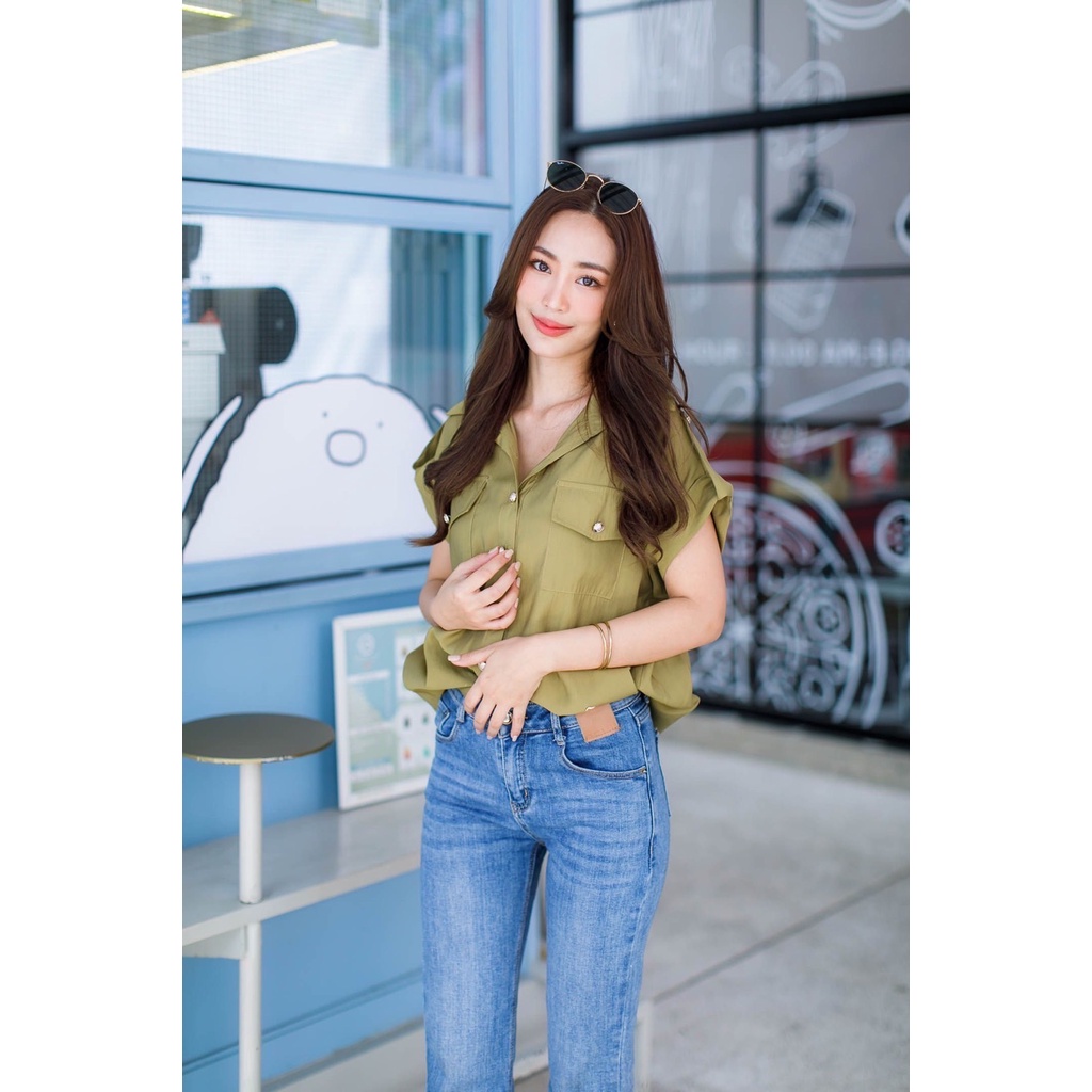 [พิมพ์โค้ด SISDEC ลด 60.- ] M405 เสื้อเชิ้ตเรียบหรู สไตล์สาวเกาหลี กระดุมทอง ทรงสวยมากค่ะ เนื้อ ...
