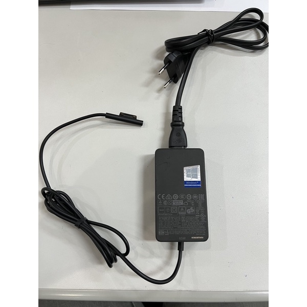 Microsoft surface adapter 65w แท้ มือ2 | Shopee Thailand
