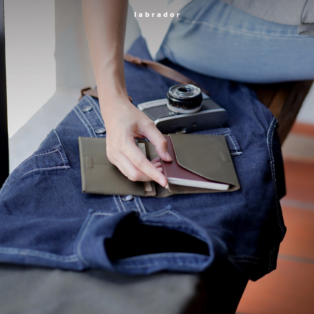 labrador TRAVEL wallet S กระเป๋าสตางค์ใส่ธนบัตร พาสปอร์ตและบัตร (LAA146 ...