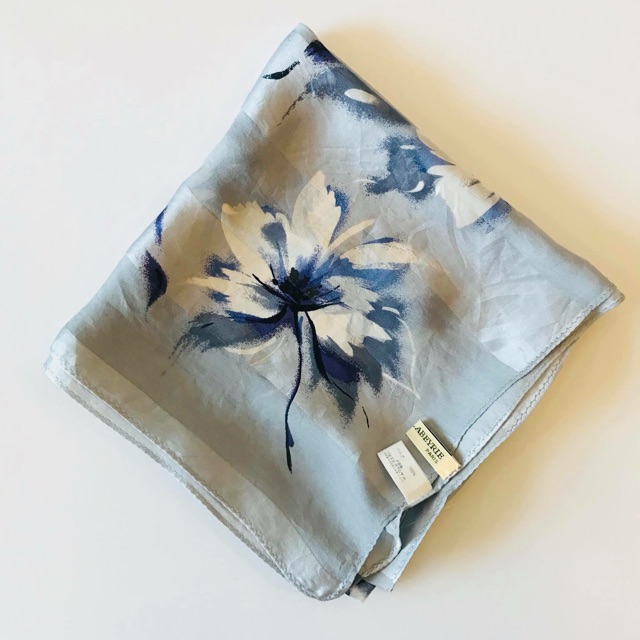 ลดอย่างแรง!! ผ้าพันคอ แบรนด์ MAXIME LABEYRIE PARIS | Shopee Thailand
