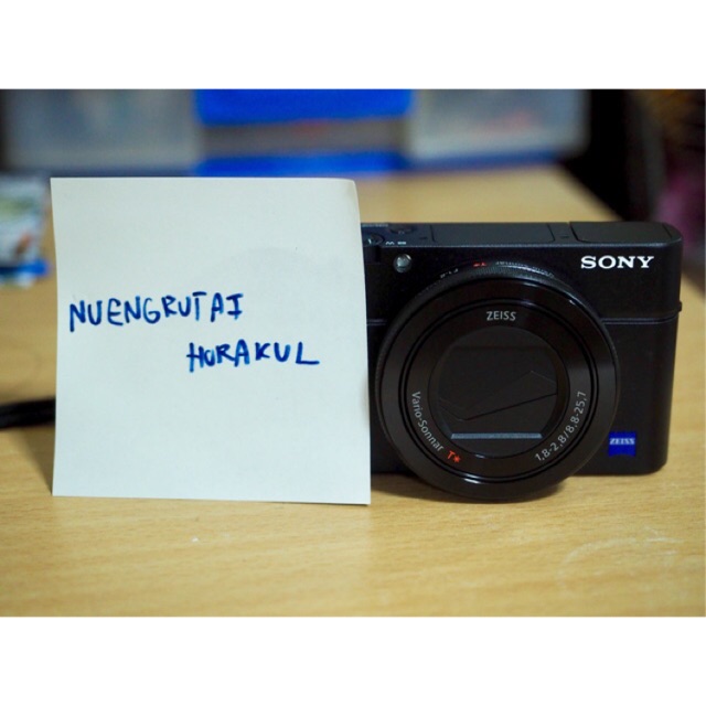 SONY RX100 M4 อุปกรณ์ครบ (แถม memory card 32 GB, 16 GB และกระเป๋าใส่ ...