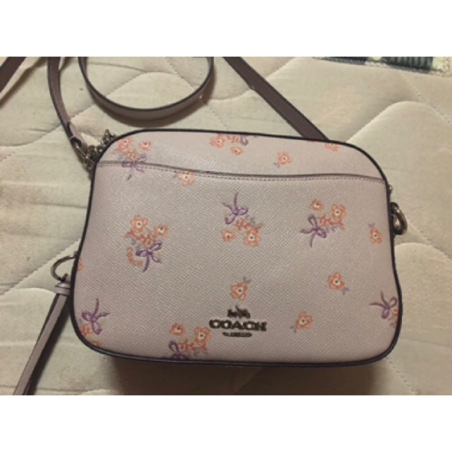 กระเป๋า coachของแท้ มือสอง F29347 รุ่นcamera bag with flower bow print ...