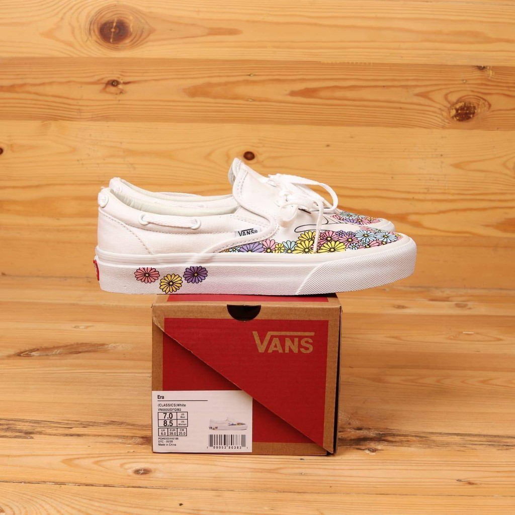 Vans X Lacey 72 Kris Goto รองเท้าผ้าใบลําลองสําหรับสตรีสีขาวไซส์ 36-39 ...