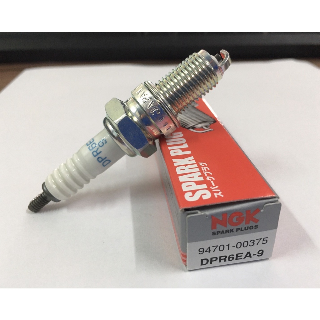 หัวเทียนเรือ DPR6EA-9 ใช้สำหรับเครื่องยนต์เรือ YAMAHA รุ่น F9.9C , F15A ...