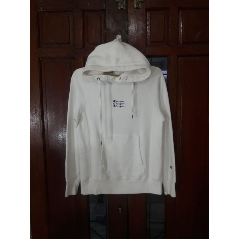 Ch4mpi0n REVER5E WE4VE Hoodie original size M slimfit (P67 x L49) | Shopee Thailand