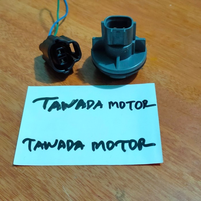 ขั้วต่อ Socket Plus ที่อยู่อาศัยไฟเลี้ยวหน้า Isuzu Panther Capsule ...