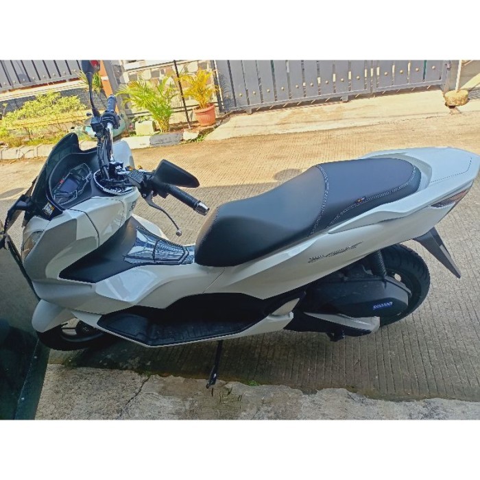 ผ้าคลุมเบาะมอเตอร์ไซค์ Honda PCX 150 & 160 วัสดุ Mbtech ดั้งเดิม | Shopee Thailand