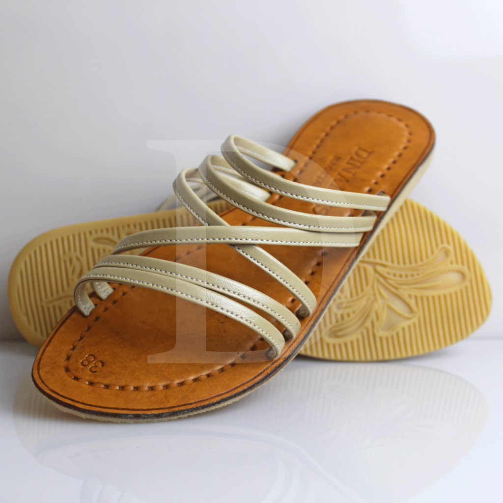 Women& 39;s รองเท้าแตะหนังผัก / Taslir Slides Teplek CCI โดย Dynamic ...