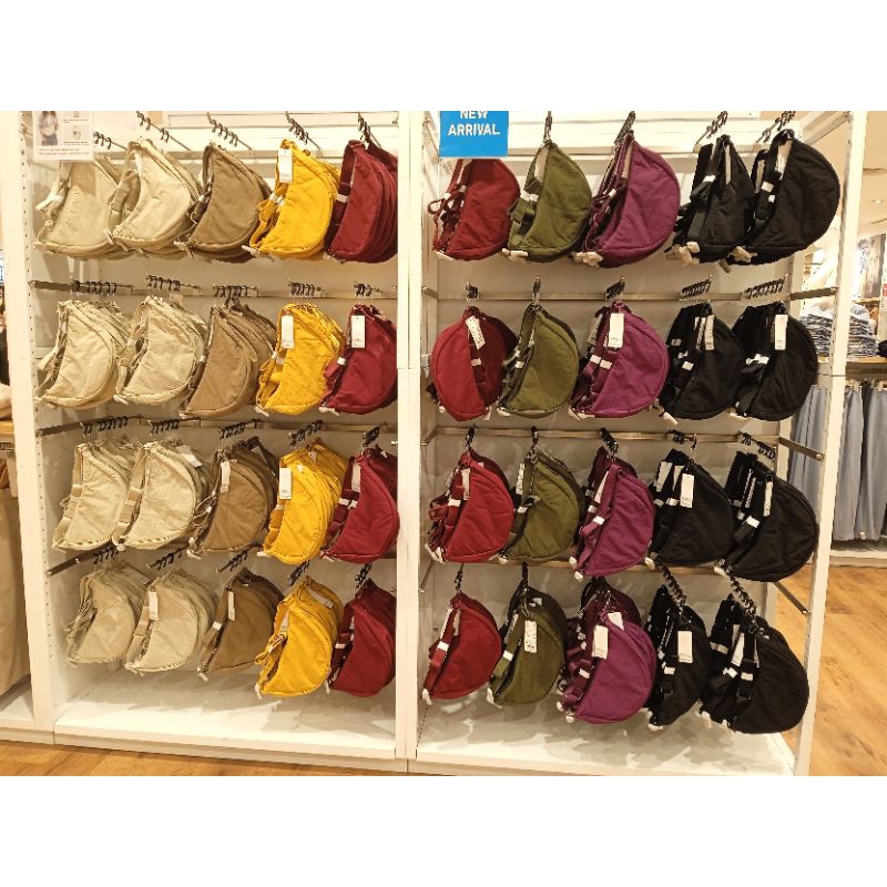 UNIQLO Round Mini Shoulder Bag Round Mini Shoulder Bag / Corduroy ...
