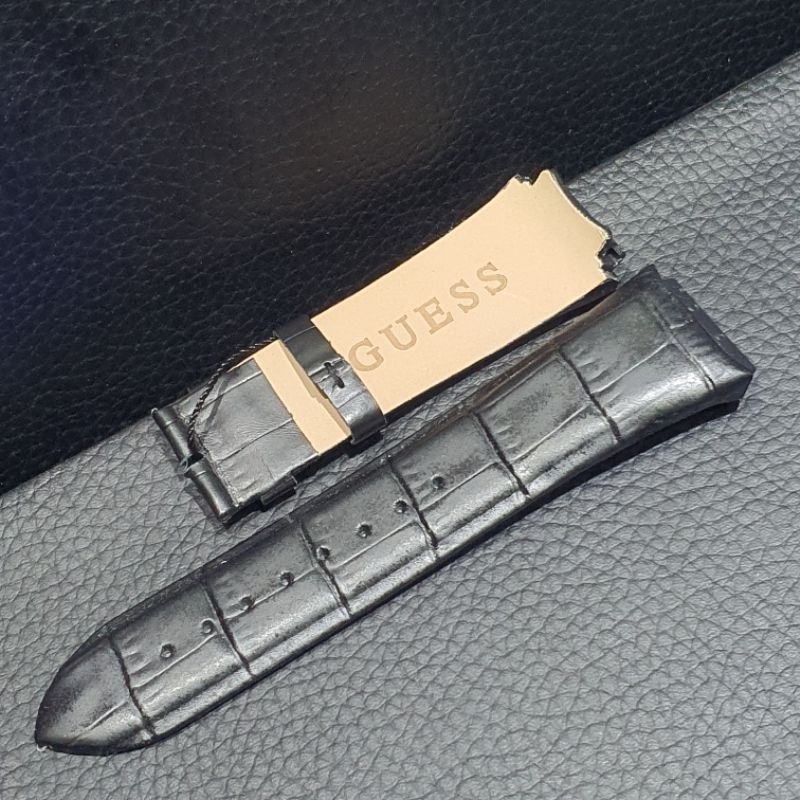 Guess W0040G3 RIGOR นาฬิกาข้อมือ สายหนัง ขนาด 22 มม. | Shopee Thailand