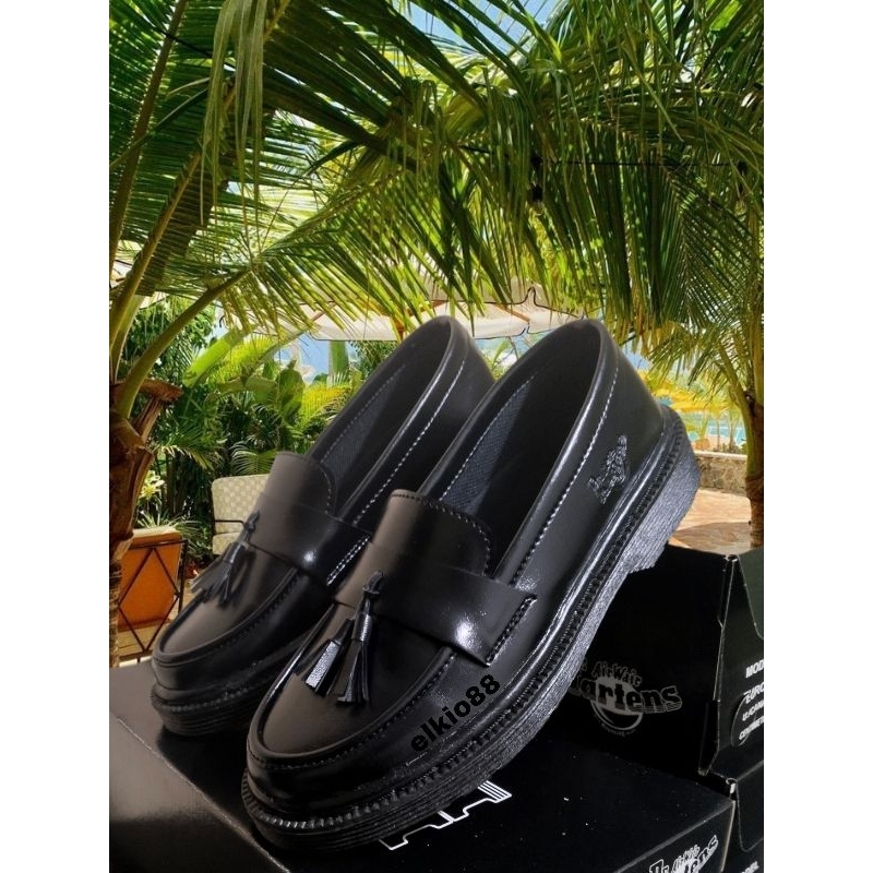 ฟรีกล่อง PANNY FULL BLACK DOKMAR LOAFERS. รองเท้า DOCKMART CASSUAL SLIP ...