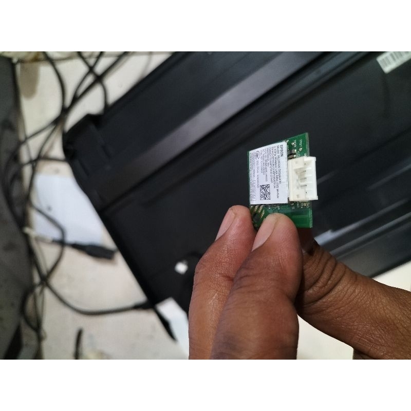 Epson L405 Wifi Printer และช่องเสียบ 5 พินที่คล้ายตามภาพ Shopee Thailand 8712