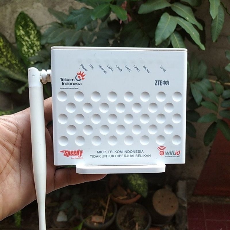 Zte ZXHN H108N & ZXV10 W300S | Shopee Thailand