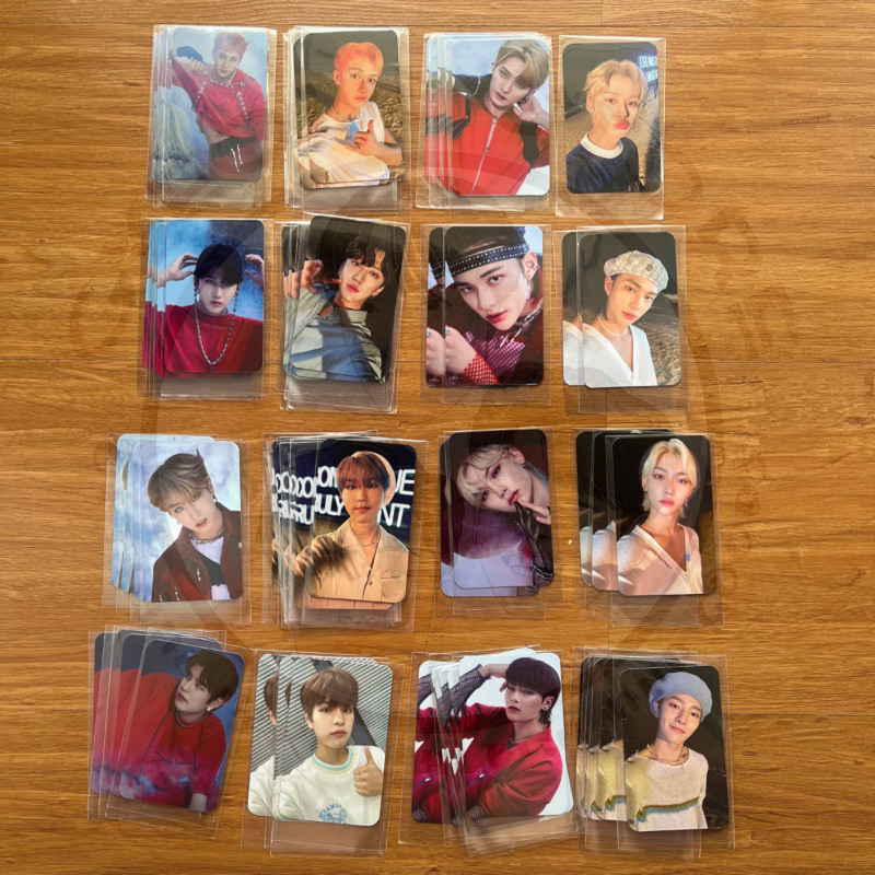 หนังสือ DESC MECIMA NOEASY STRAY KIDS POB คอนเสิร์ตวิว SKZ BANGCHAN ...