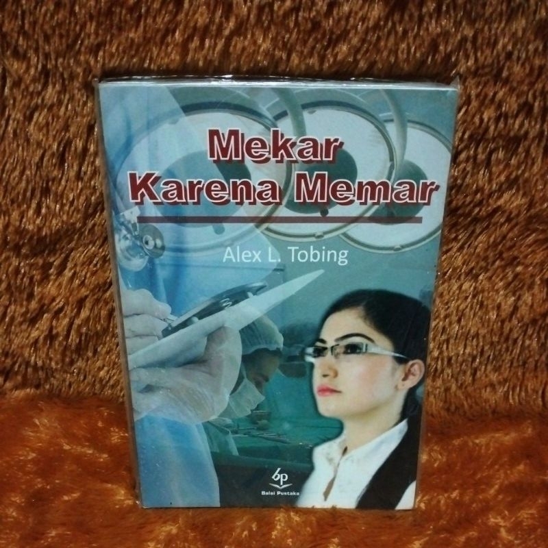 หนังสือ Blooms Due To Bruises - alex l.tobing | Shopee Thailand