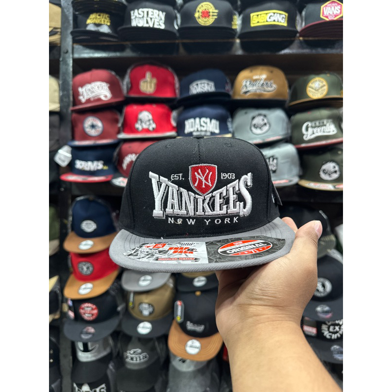 หมวก Yankees BLACK N GREY SNAPBACK | Shopee Thailand