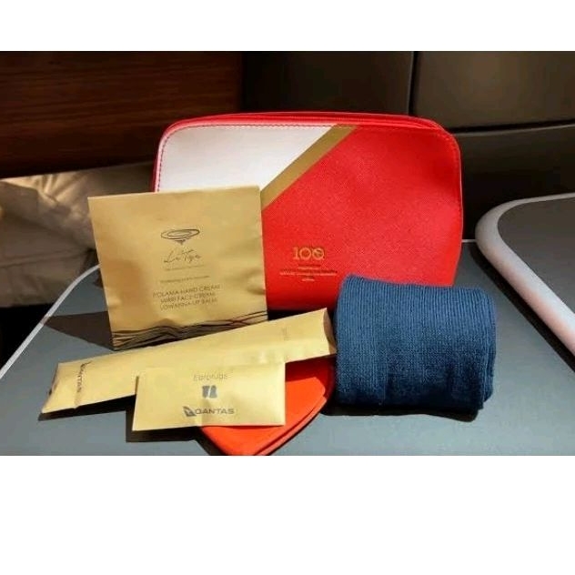 Amenity QANTAS 100 BUSSINES กระเป๋าสะพายข้าง | Shopee Thailand