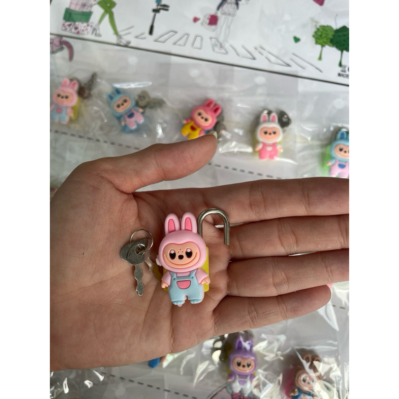 Sanrio Labubu Flower Crybaby Character Mini Lock Lock Lock Toy | Shopee ...