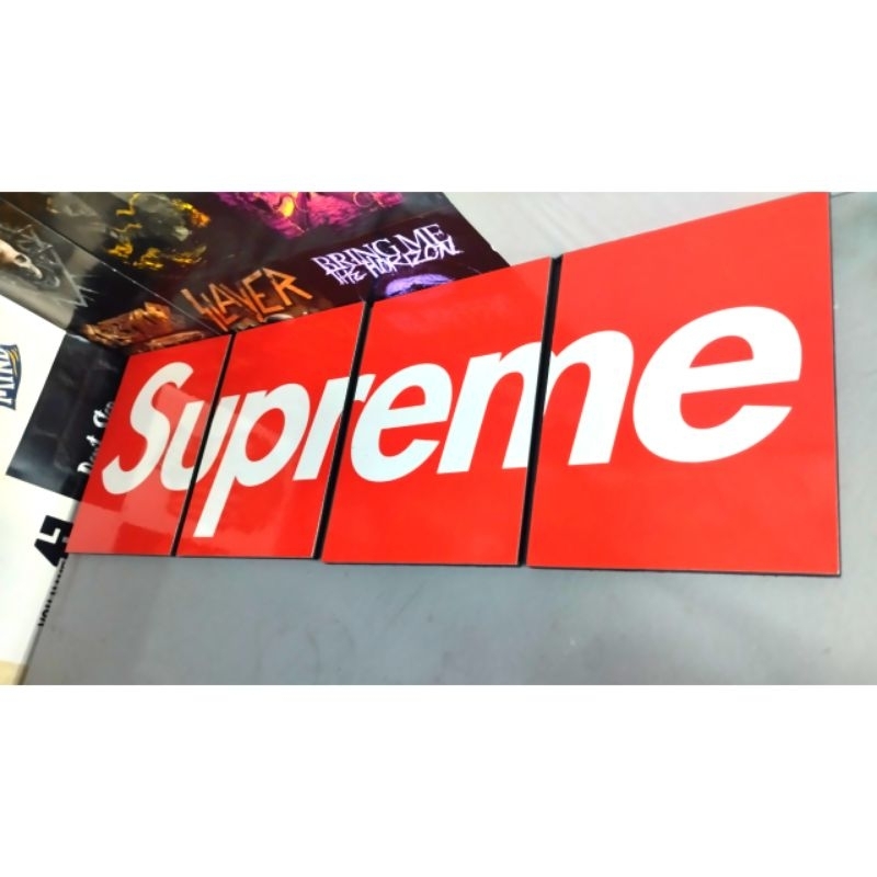โปสเตอร์ติดผนังตกแต่งห้องเด็กผู้ชาย supreme Wall decor - จอแสดงผล ...