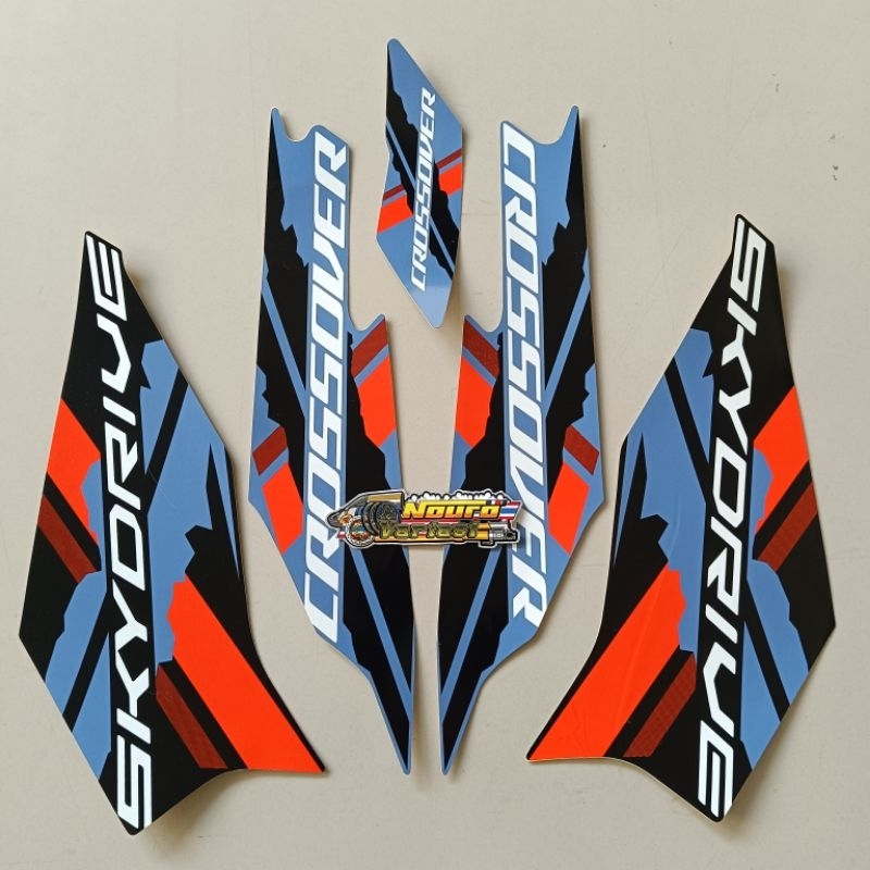 Striping Suzuki SkyDrive cross cross cross cross cross crossover 2023 ...