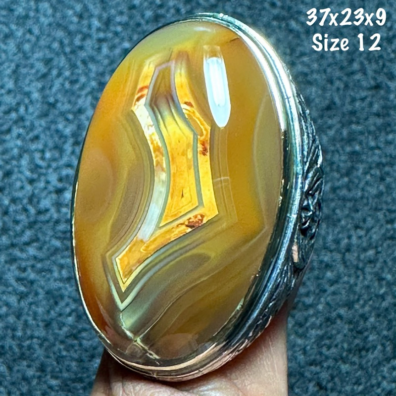 แหวนอาเกตธรรมชาติ Nunggal Ginggang Jumbo Crystal (ต้นฉบับธรรมชาติ ...