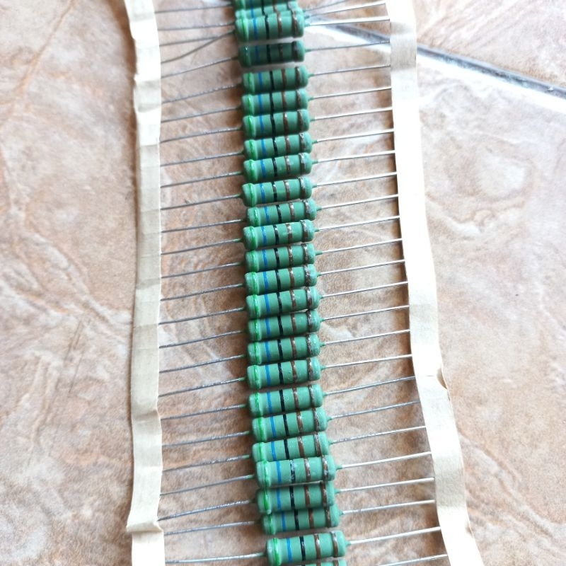 ตัวต้านทาน HIJAU R ของแท้ จากญี่ปุ่น สีเขียว 5K6 2w 5.6K 5.6K 2watt 2w ...