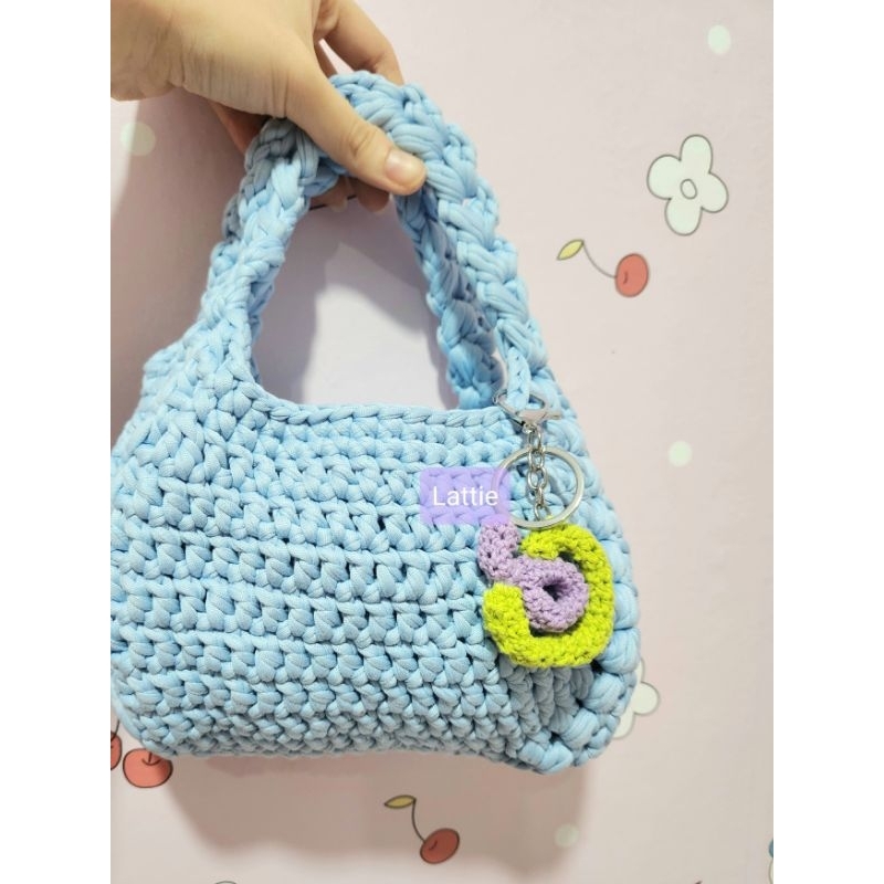 Gantungan Handmade IU LOGO Keychain/IU พวงกุญแจโลโก ้ /IU/UAENA CHARM ...