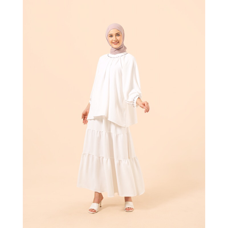 Putih Shesa set-ชุดกระโปรง-white Eid set-women& 39;s one set | Shopee ...