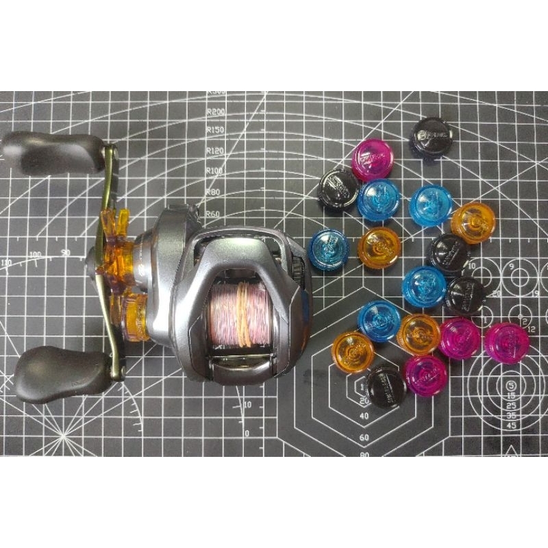 ลูกบิดปรับความตึง ฝาครอบเกียร์ Shimano Curado EM ไม่ใช่ Gomexus ...