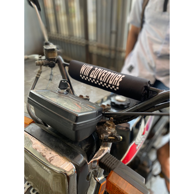 ฝาครอบแฮนด์เทรล Honda win adventure | Shopee Thailand