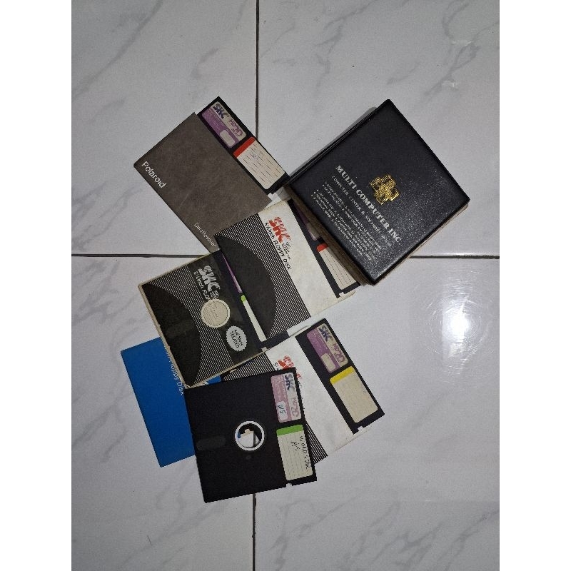 Floppy Disk Floppy Disk cassette old school cd ใช้ 1 ชุด | Shopee Thailand