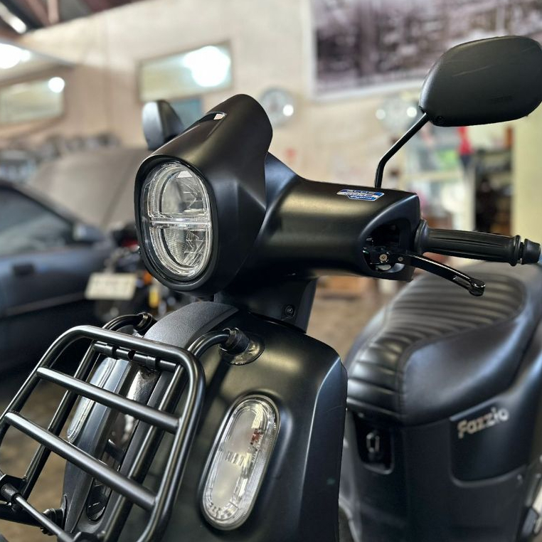 KSR original Vespa รุ่น Fazzio Visor, ด้านหน้าสัตว์เลี้ยง Fazzio ...