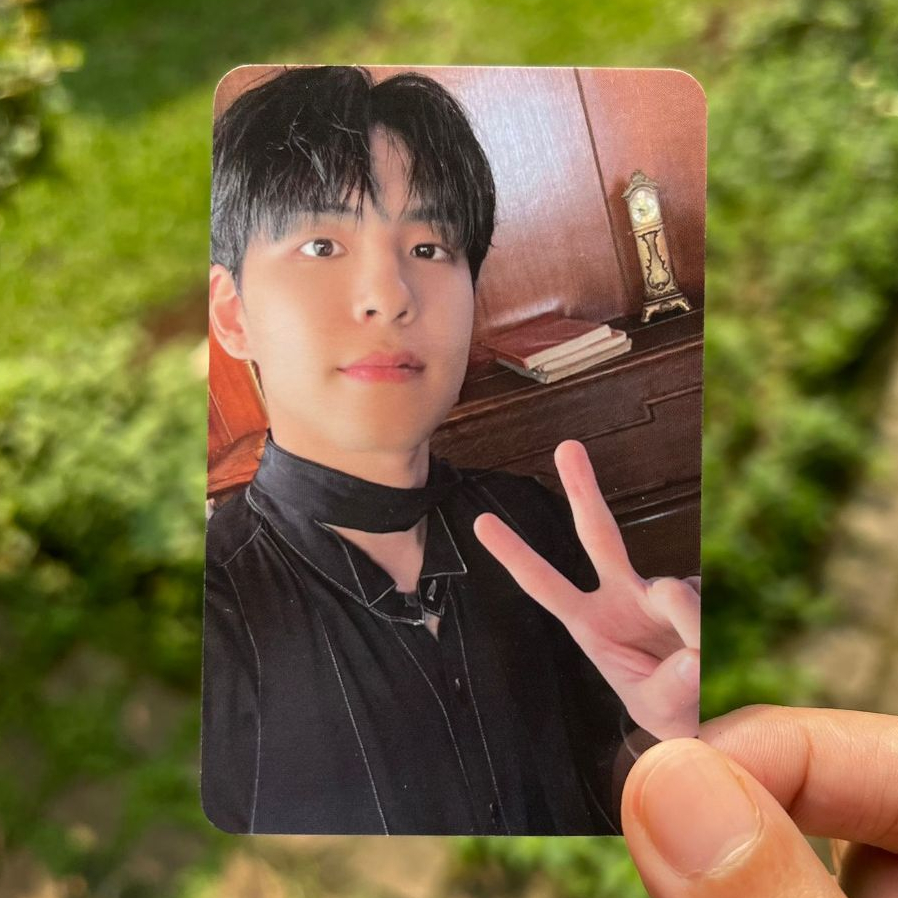 Wonpil Pilmography Deluxe Package Photocard v1 PC OFFICIAL DAY6 | Shopee Thailand