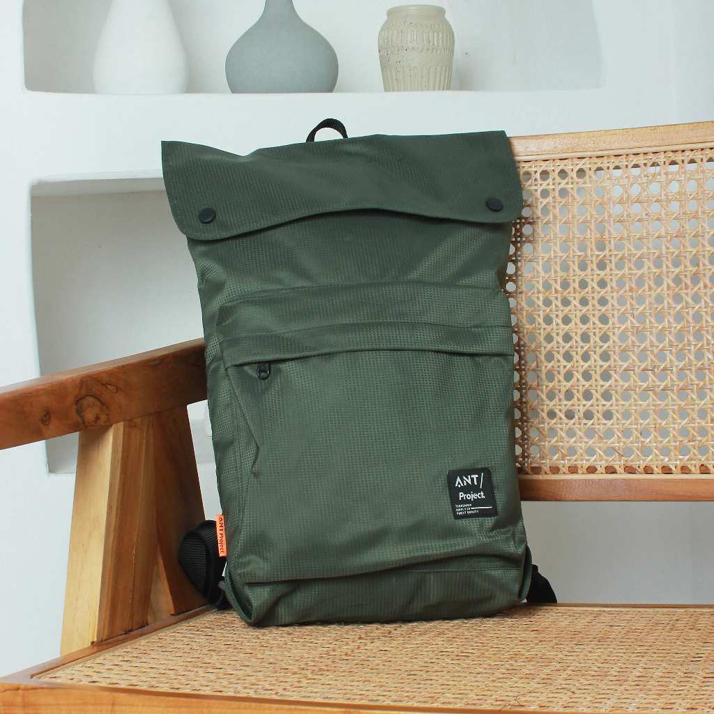 Rev X ANT Slimpack SELFISH Backpack - 25L Olive Laptop Slot Compact ...