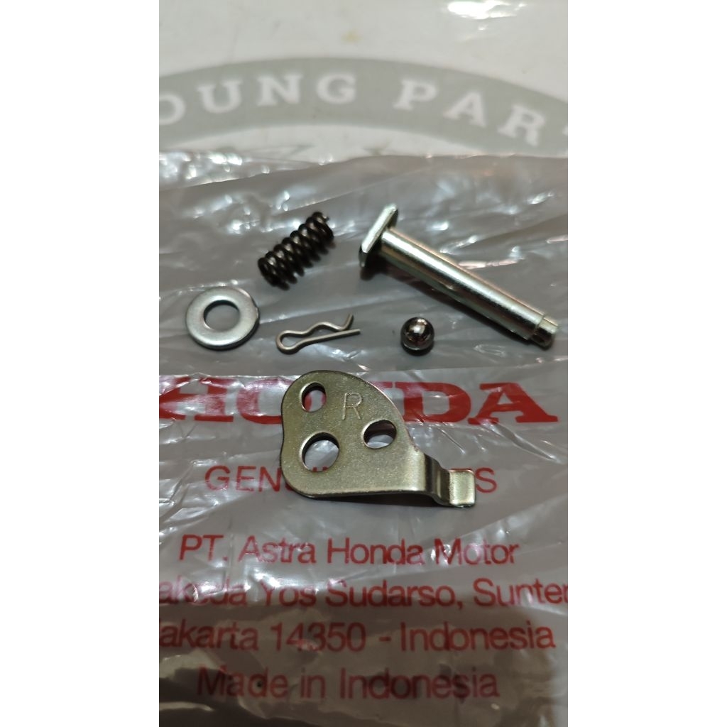 ORIGINAL HONDA PCX 150 REAR FOOTSTEP STEP PLATE | Shopee Thailand