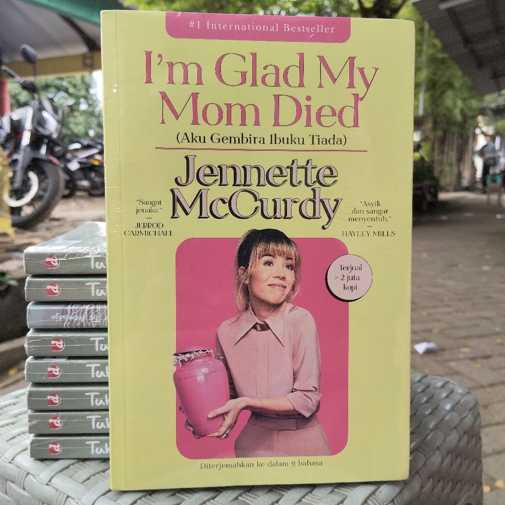 หนังสือต้นฉบับ • Im Glad My Mom Died - Im Happy, My Mother Is Gone / Psychological Novel ...