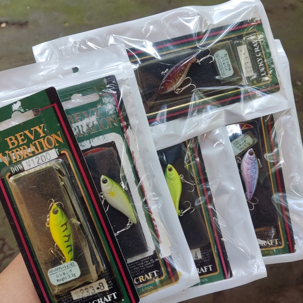 Lucky Craft Bevy Vibration 40s, 40ss, 50s & 50sp (ยังไม่ใช้แต่เสียหาย/สกปรก/เปิดบรรจุภัณฑ์ ...