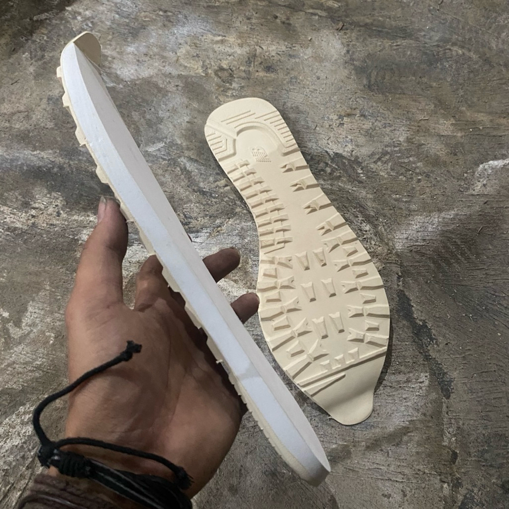 Outsole NB Rubber และ Eva Cream สีขาว | Shopee Thailand