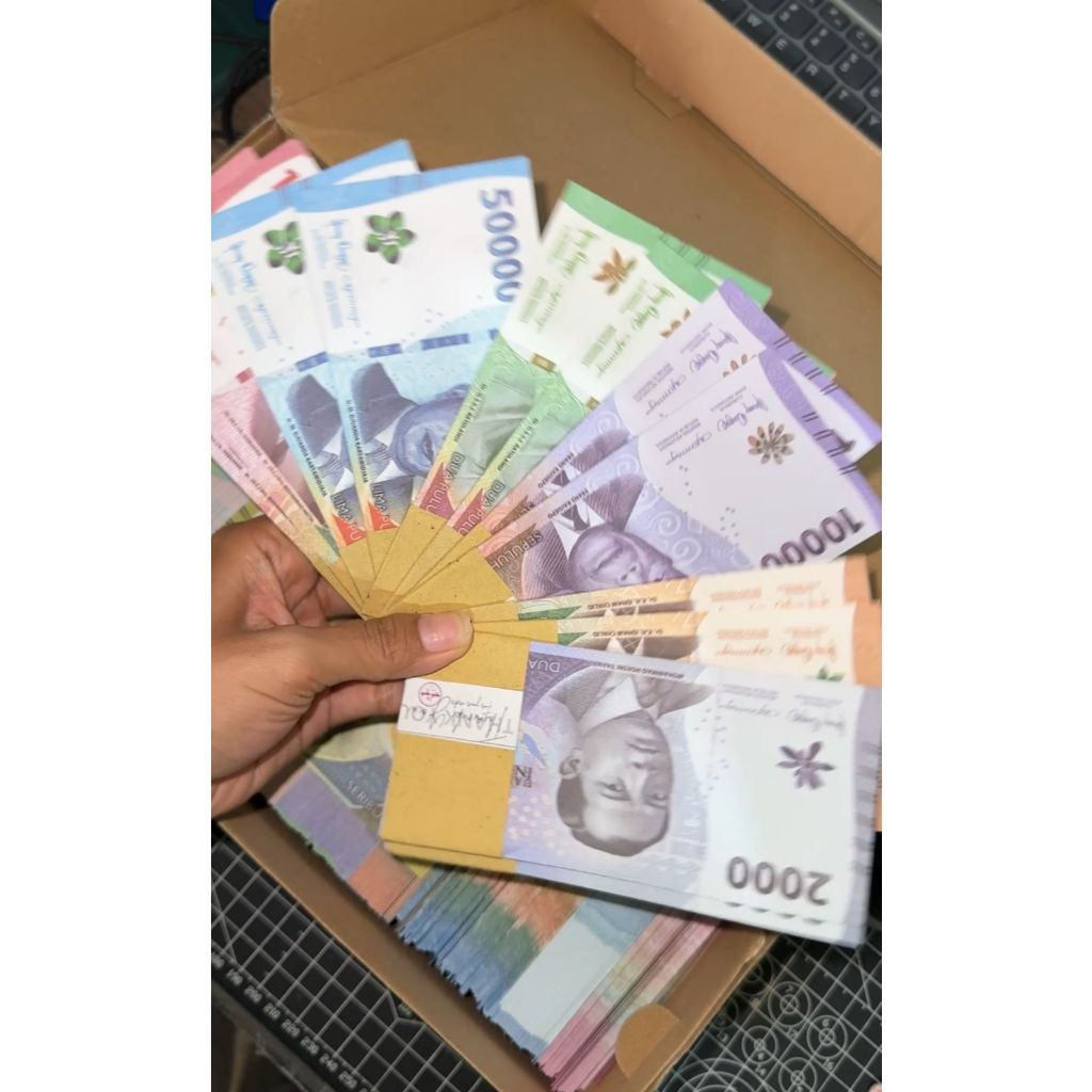 Replika Toy MONEY SIMILAR TO THE ORIGINAL REPLICA MONEY IN ONE PER ...