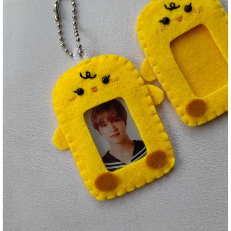 ที่ใส่ภาพ mini id สีเหลือง kpop/น่ารัก mini id holder | Shopee Thailand