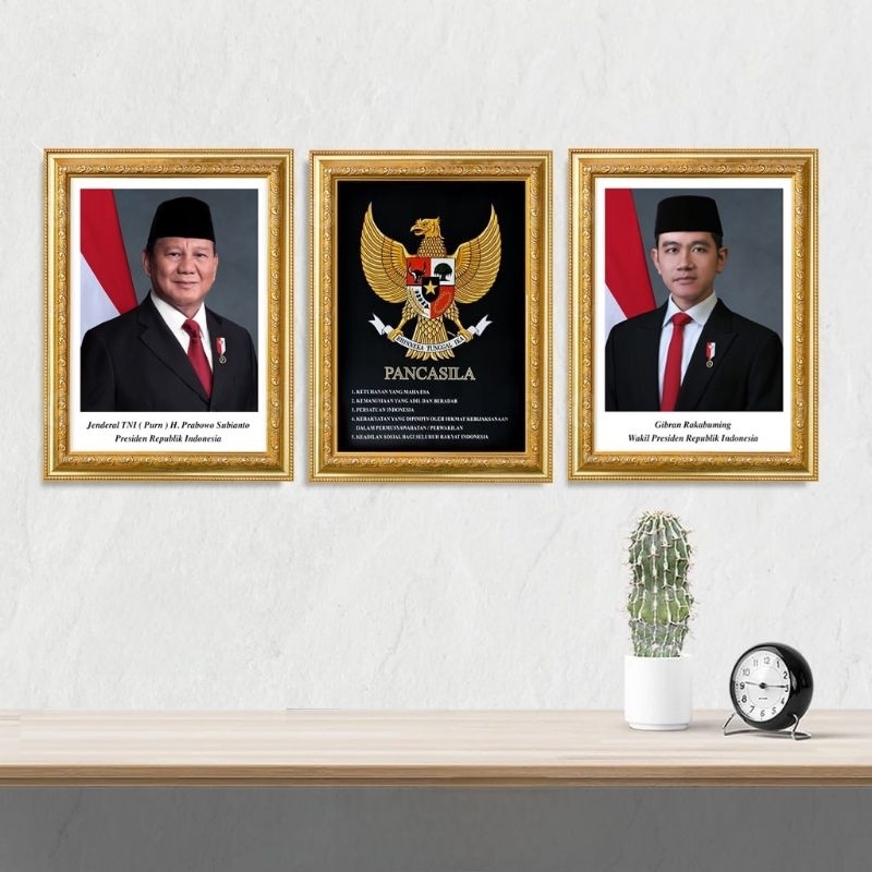 ภาพถ่ายแห่งประธาน & Vice President + ครุฑ (FRAME WITH GLASS) | Shopee ...