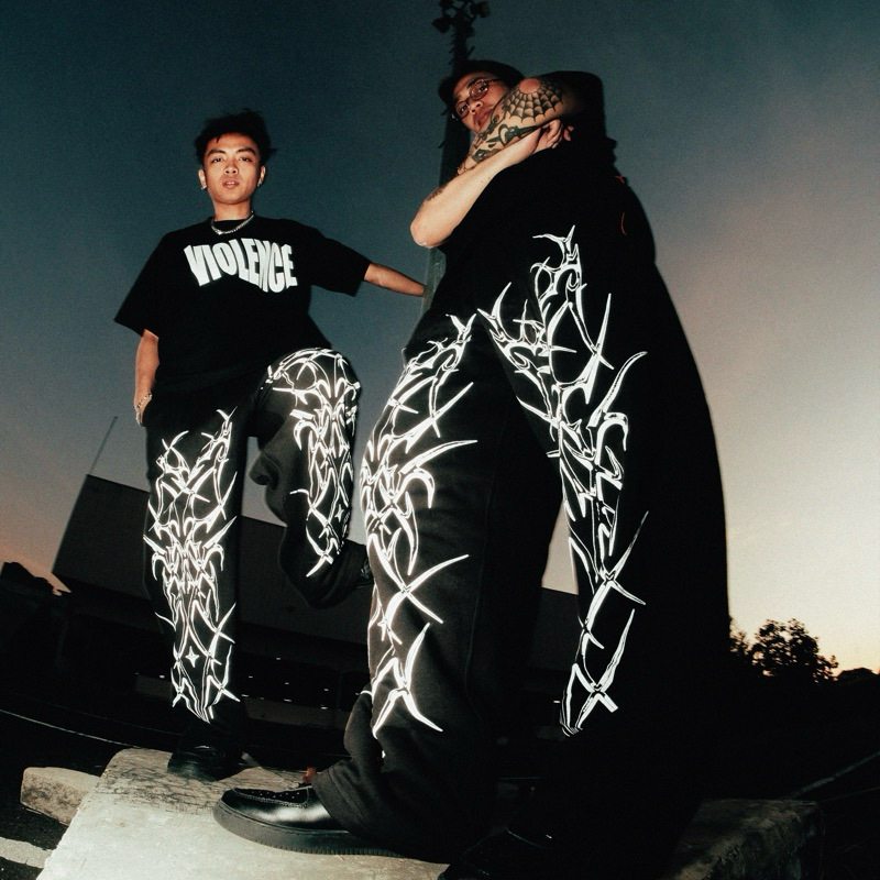 ชุดความรุนแรง - SNSCO X POISON TRIBE | กางเกง Knvckle TS & VINCE BAGGY ...