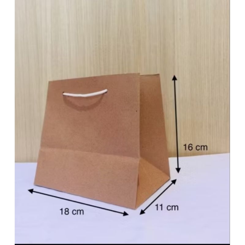 ถุงกระดาษธรรมดาสีน้ําตาลเปีย ขนาด 18 x 11 x 16 (LxWxH) | Shopee Thailand