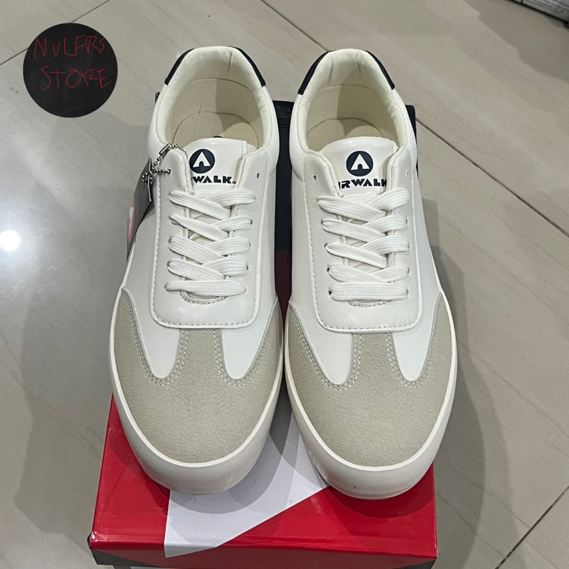 Airwalk Altoona Beige/Navy ของแท้ 100% | Shopee Thailand
