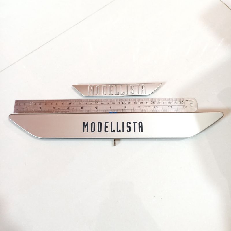Original Innova Zenix Modelista Body Kit Emblem Set ด้านหน้าและด้านหลัง ...