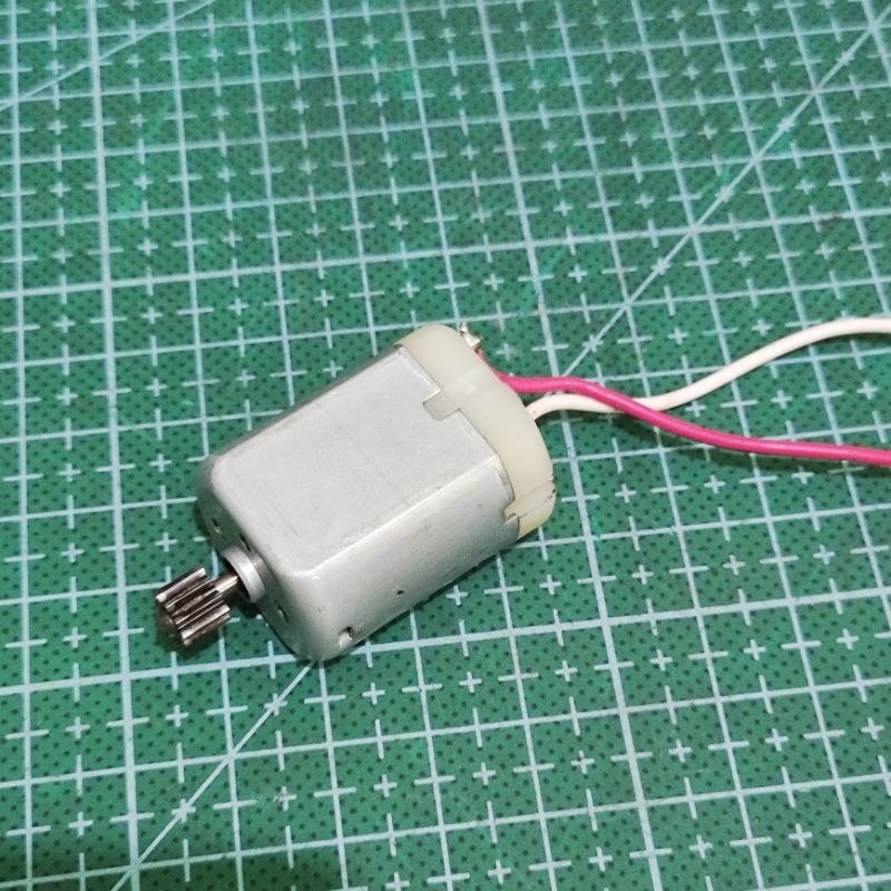 ใหม่ DYNAMO DC GENERATOR LED KITE DYNAMO 12VDC 5000RPM แรงบิดสูง/ความ ...