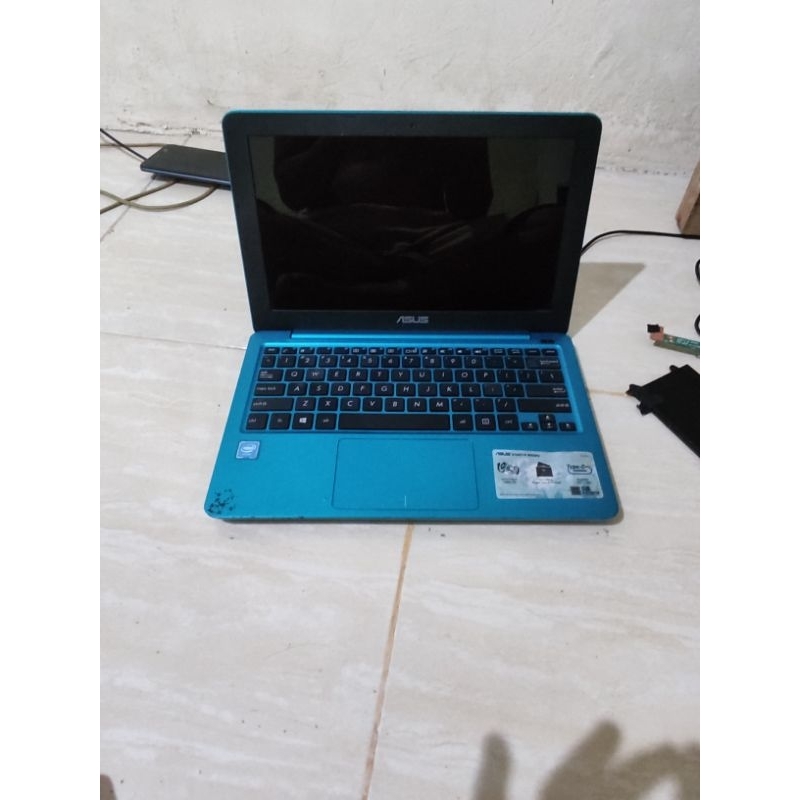 Casing plus led notebok asus e202s | Shopee Thailand