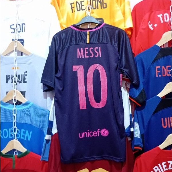 เสื้อฟุตบอล Retro GO FCB 2016 2017 AWAY MESSI 10 | Shopee Thailand