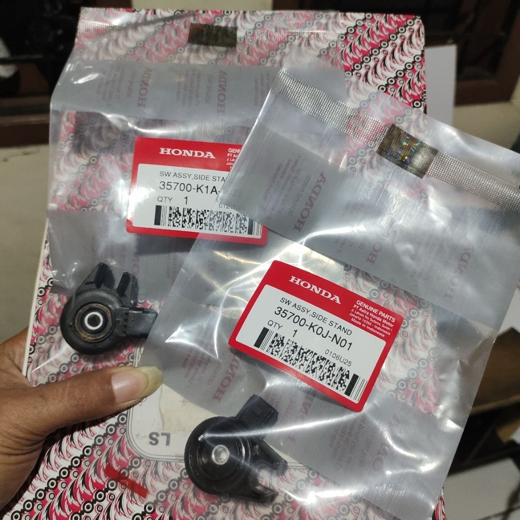 35700-K0J-N01 ด้านข้างสวิทช์ Genio Beat Street Beat Deluxe PCX 160 ...