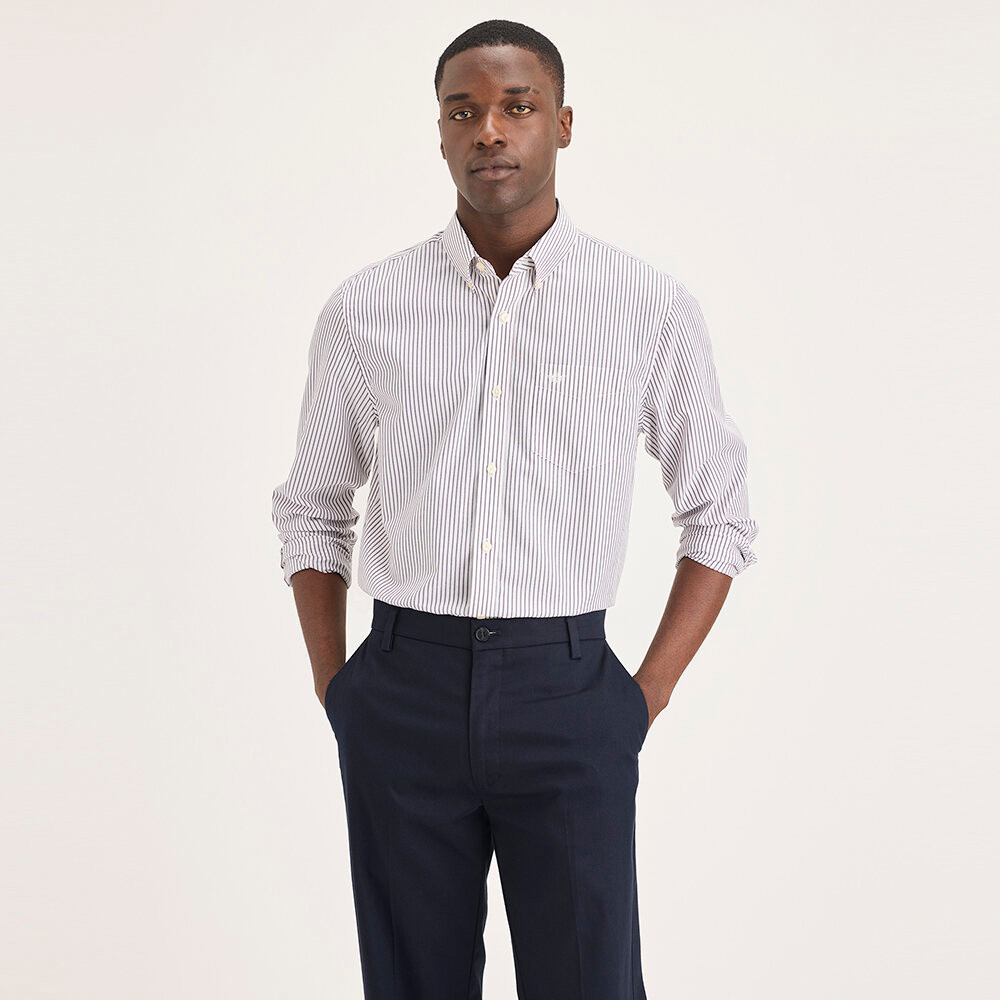 Dockers เสื้อเชิ้ตผู้ชายลายเซ็นแขนยาวคลาสสิกพอดีกับคราบ Defender A4252 ...